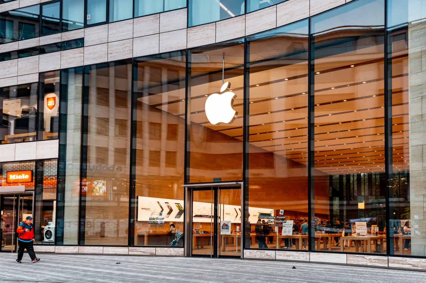 Apple Launches 6 New Products, Discontinues 7—See the Full List - Newsweek