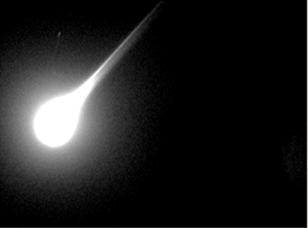 Meteor reported over Houston, rock crashes through woman's roof - Newsweek
