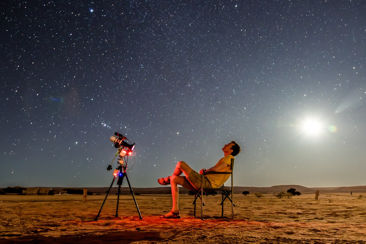 List of meteors spotted across US in past week - Newsweek
