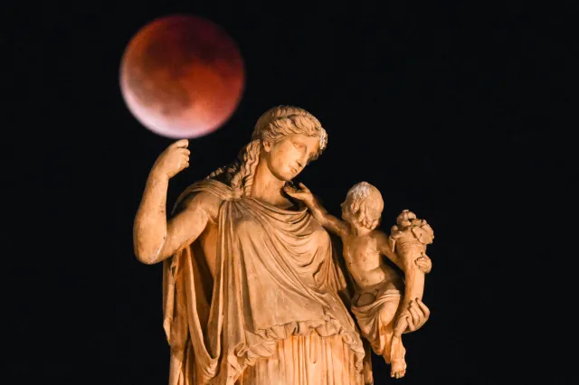 Blood Moon Map Shows US States With Total Visibility - Newsweek
