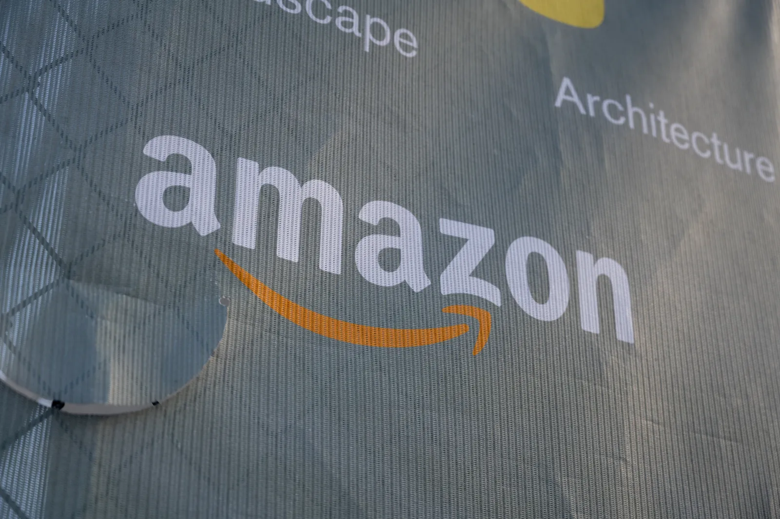 Is Amazon Down Right Now? Users Report Issues with Kindle, Checkout and ...