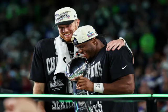 Seahawks Dealt Harsh Criticism After Losing Kenneth Walker, Offseason ...