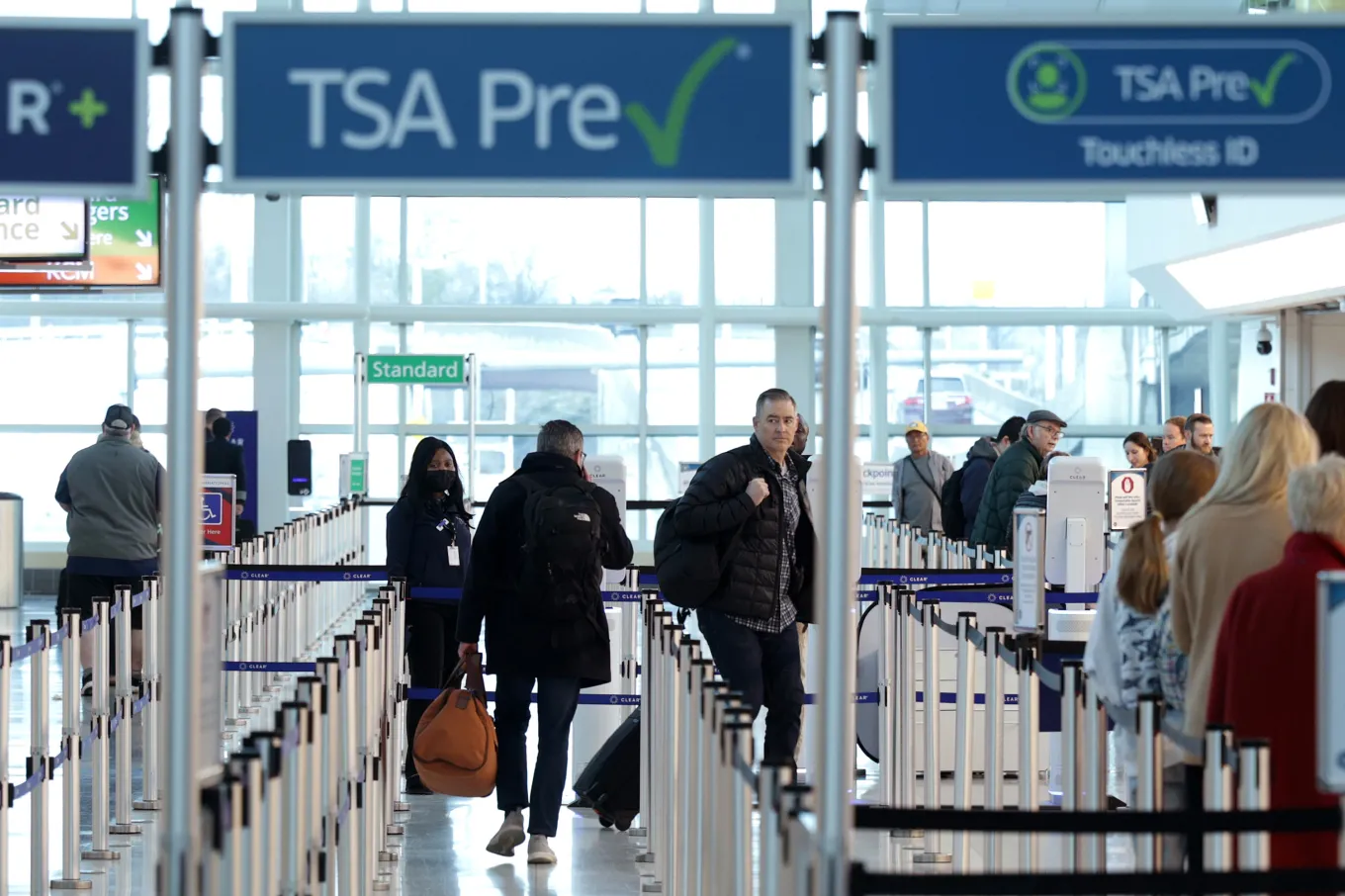 TSA Wait Times: How to Check Airport Security Lines, TSA PreCheck ...
