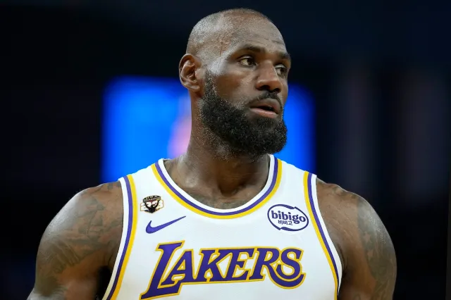 LeBron James Gets Attention for Lakers Postgame Remarks to Zion ...