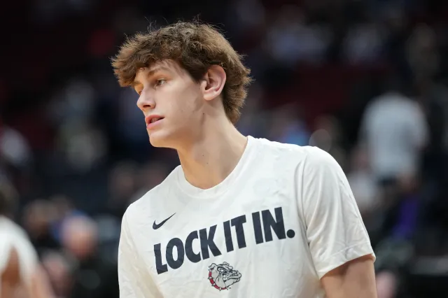 ‘NIL Killed March Madness’ Fans Fume as Favorites Roll Through Field ...