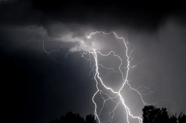 Meteorologist Admits to Making ‘Spectacularly Wrong’ Forecast - Newsweek