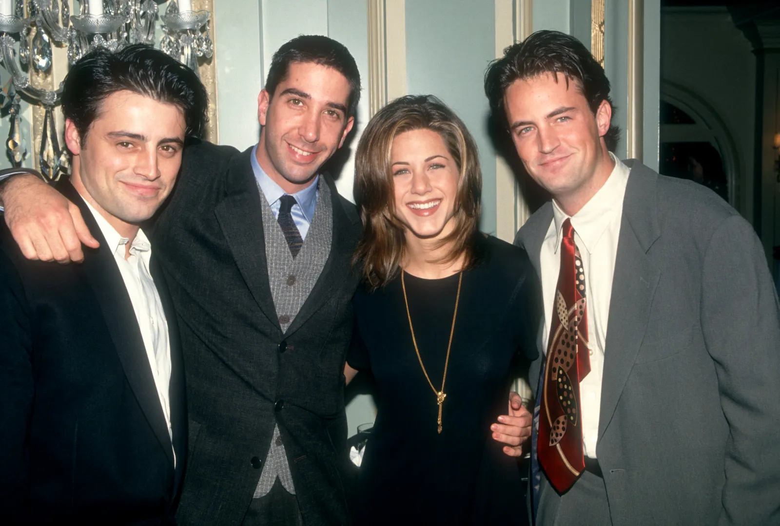 New Theory on Ross and Rachel’s ‘Friends’ Relationship Goes Viral ...