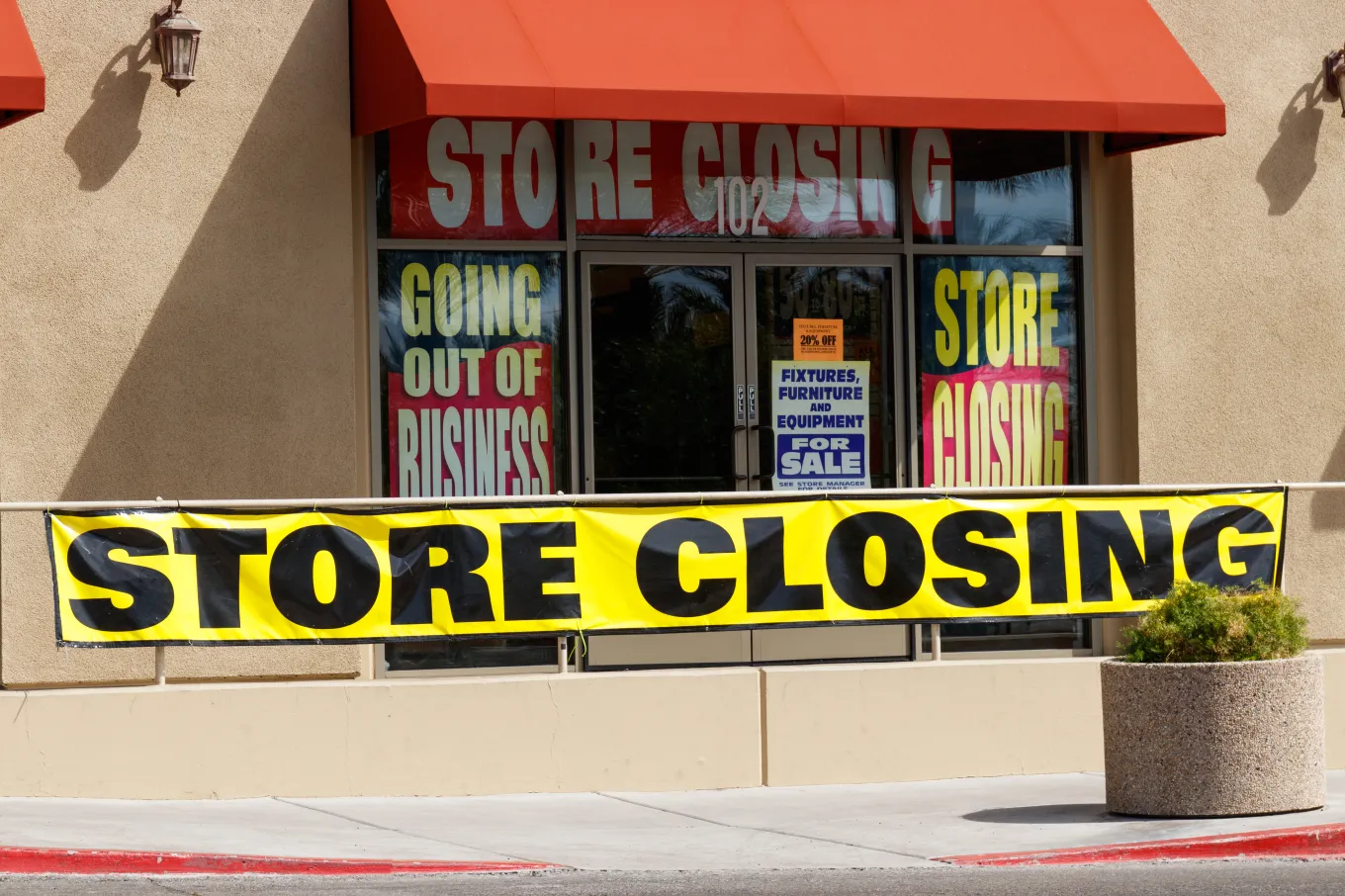 List of Stores Closing in 2026 - Newsweek
