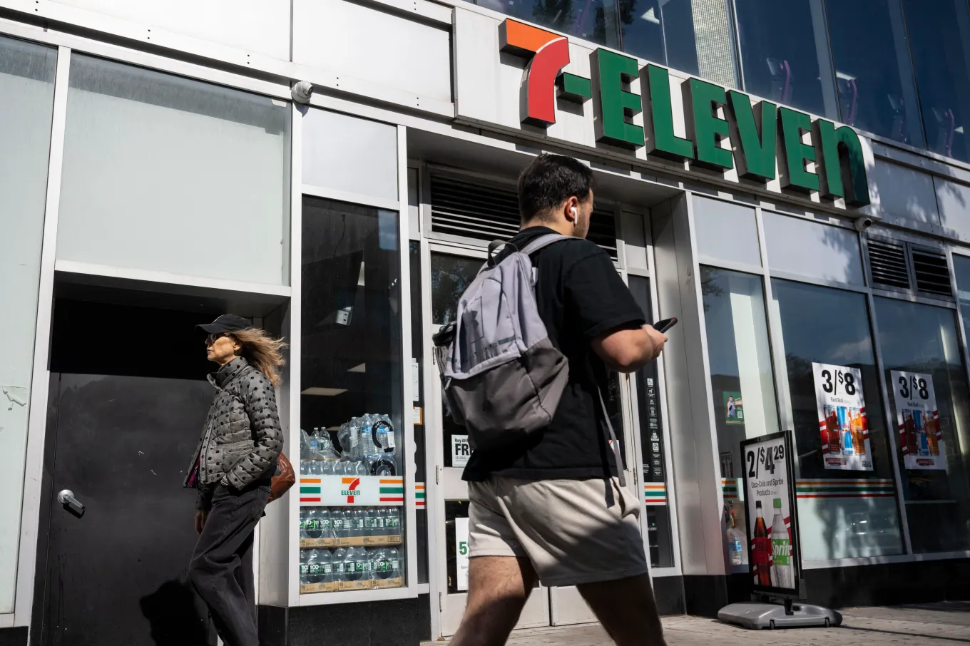 7-Eleven To Close Hundreds of Locations - Newsweek