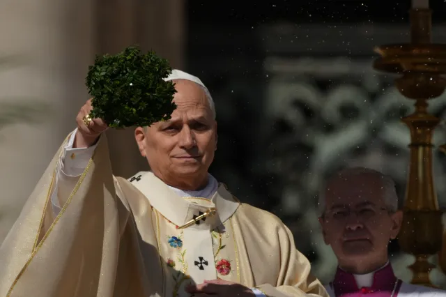 Pope Leo’s Easter Message 2026: pontiff urges world leaders to end war ...
