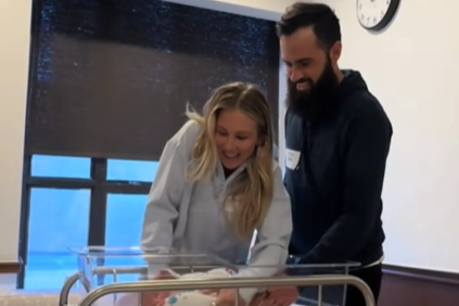 Couple Meet Adoptive Baby in Hospital, No Idea They Couldn’t Take Him ...