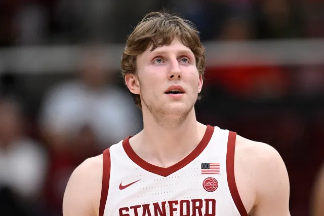 Dan Hurley, UConn Land 6-Foot-10 Oskar Giltay in Transfer Portal - Newsweek