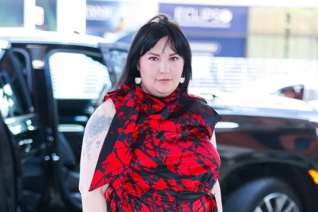 Everything We Learned From Lena Dunham’s New Memoir ‘Famesick’ - Newsweek