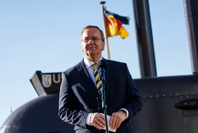 German Military Recruitment Surges Amid Fears of NATO War - Newsweek