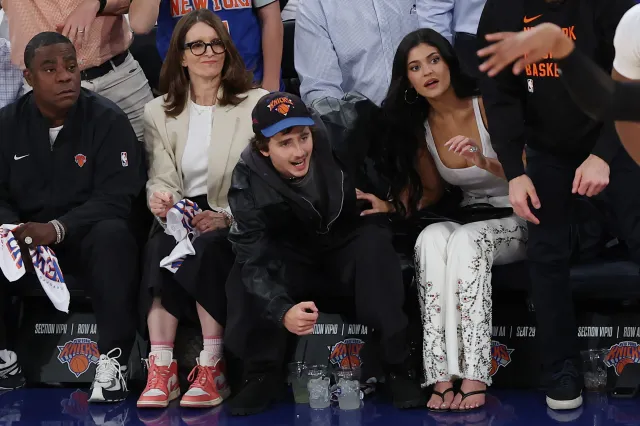 Mike Tirico Goes Viral for Tina Fey Blunder During Knicks vs. Hawks ...