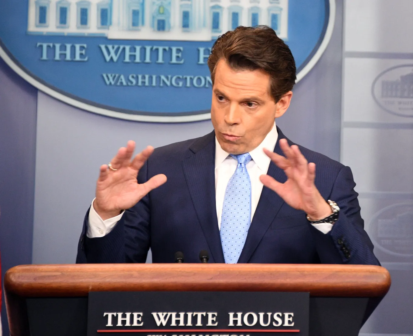 Anthony Scaramucci Explains Why Donald Trump Is a ‘Persistent SOB ...
