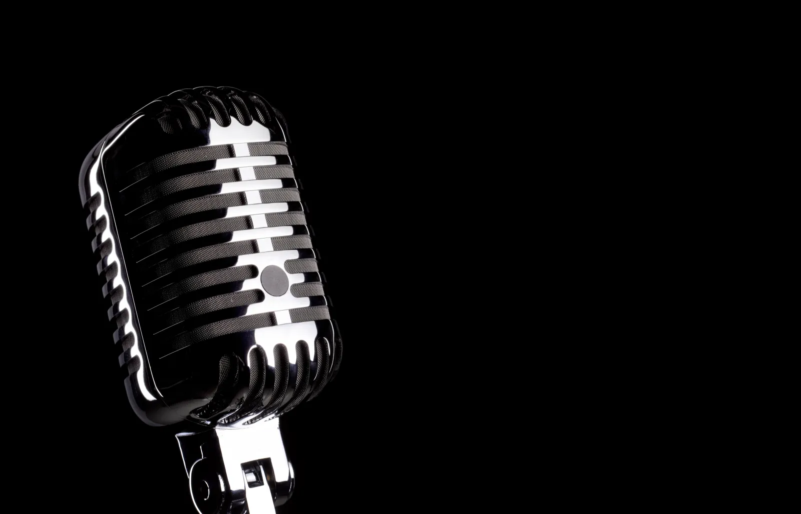 New Singer Dominating iTunes Chart Is AI-Generated - Newsweek