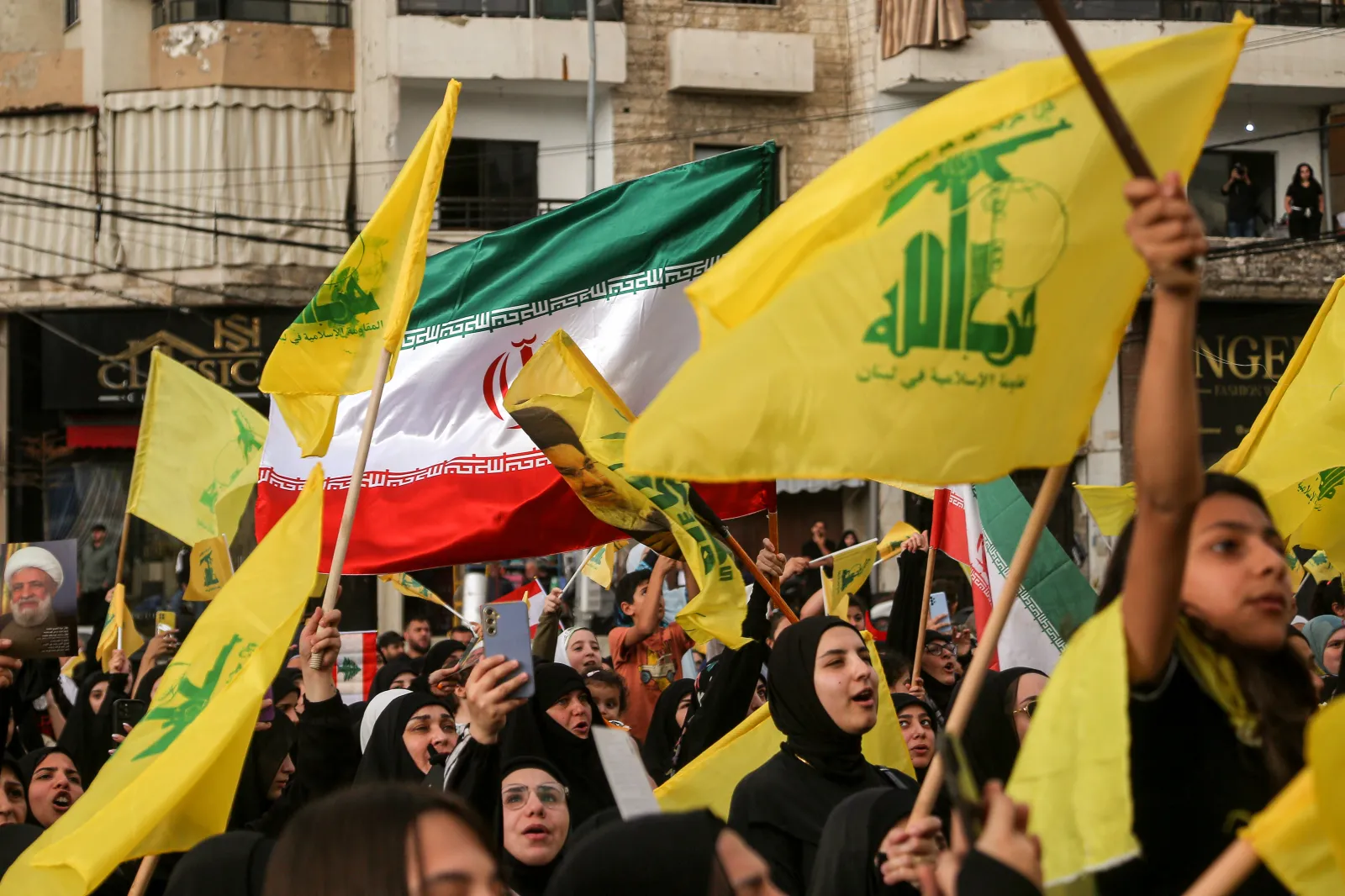 Israel’s Expansion of Lebanon War Forces Tough Choices on US and Iran ...