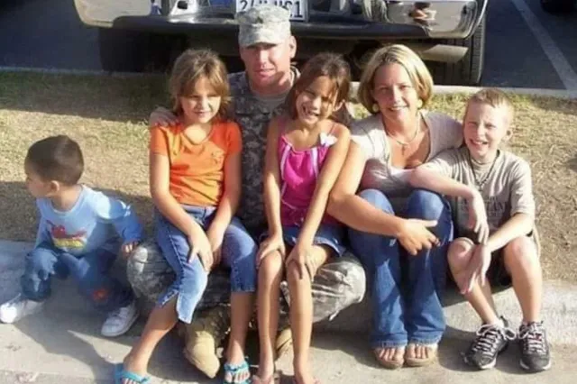 Strangers Flood Arlington Grave With Flowers After Wife’s Plea - Newsweek