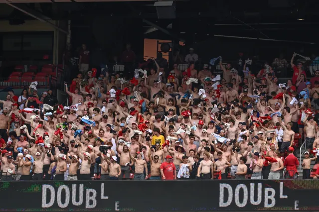 Shirtless Cardinals Fans Visit Team Clubhouse After Viral ‘tarps Off
