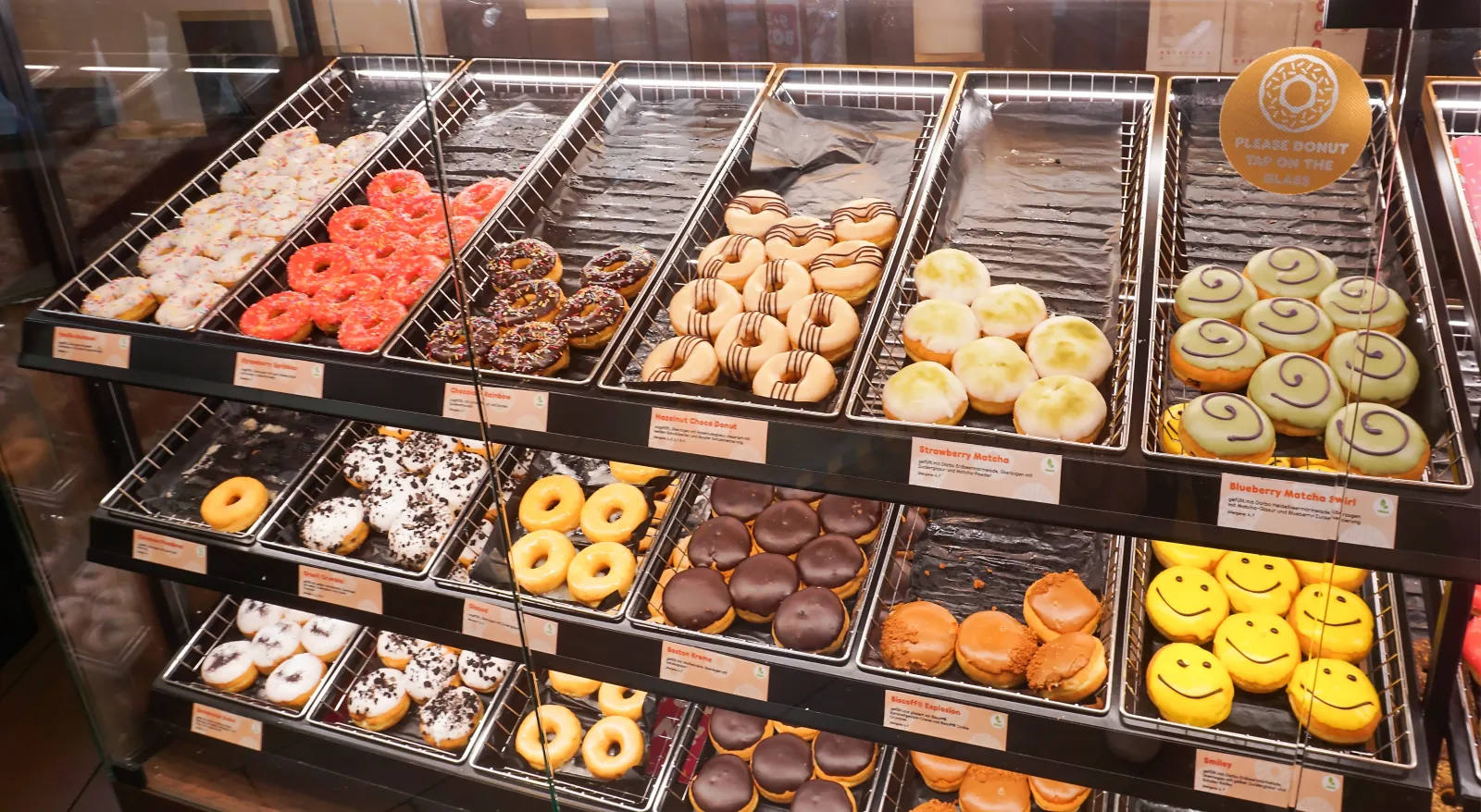 National Donut Day 2026 Deals from Dunkin’, Krispy Kreme and More ...