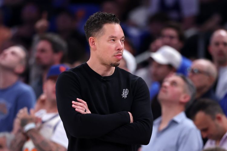 NBA Fans Criticize Spurs Coach Mitch Johnson Over Postgame Comments ...